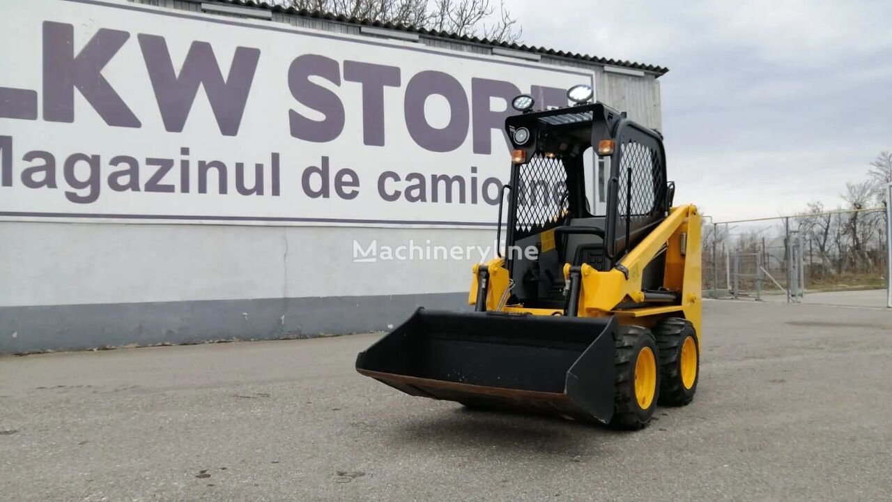 Prodaje se Bobcat Front Loader Ram Italia FM 120 – Hammer Installation mini utovarivač na aukciji