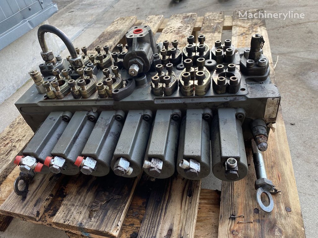 Liebherr Valveblock 10282598 hidraulični razvodnik za Liebherr A934C bagera