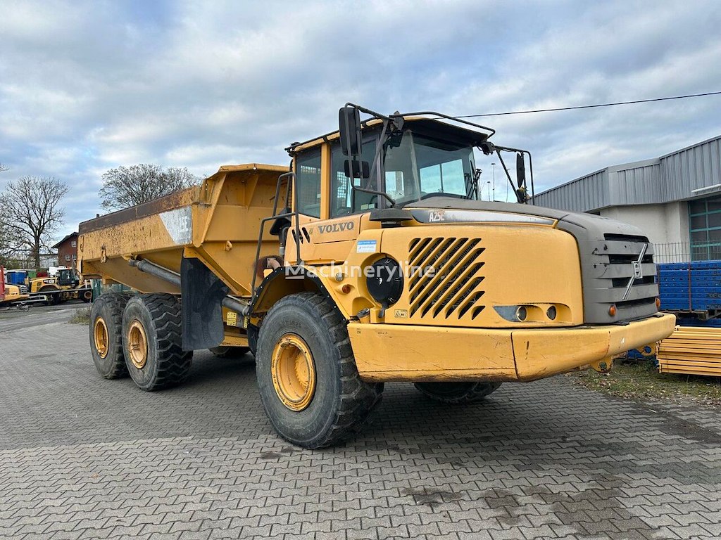 Volvo A 25 E zglobni damper