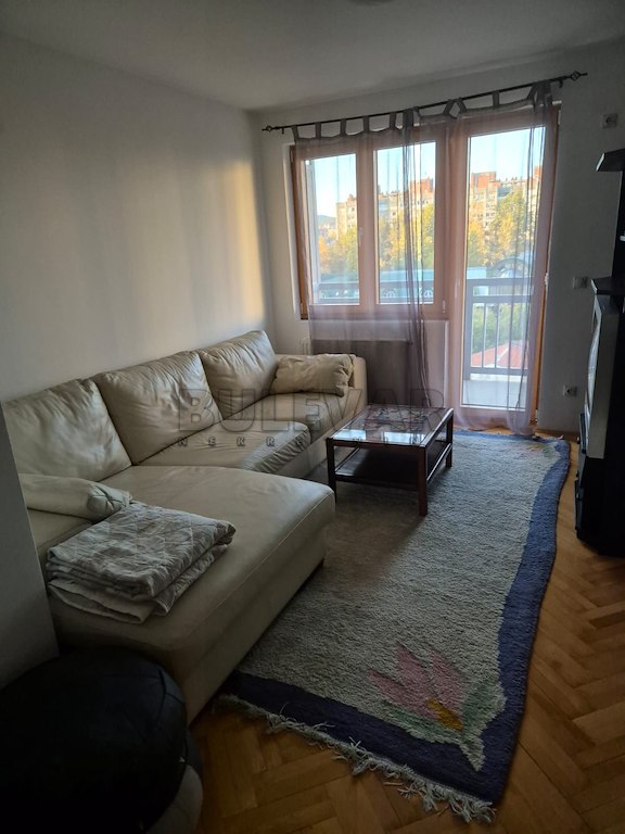 Trosoban stan, 79 m2, Bulevar Nemanjića, Branka Krsmanovića ID: i-012791