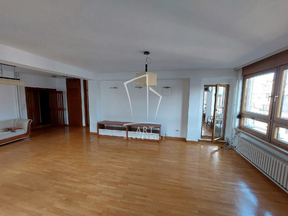 Kalenić, Golsvordijeva, 123m2 ID#4081 1.500 €