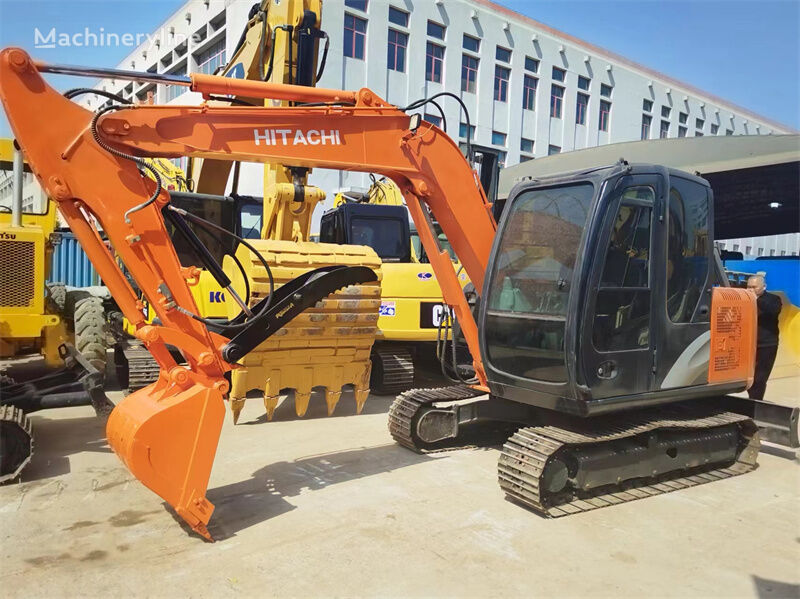 Hitachi ZX60 bager guseničar