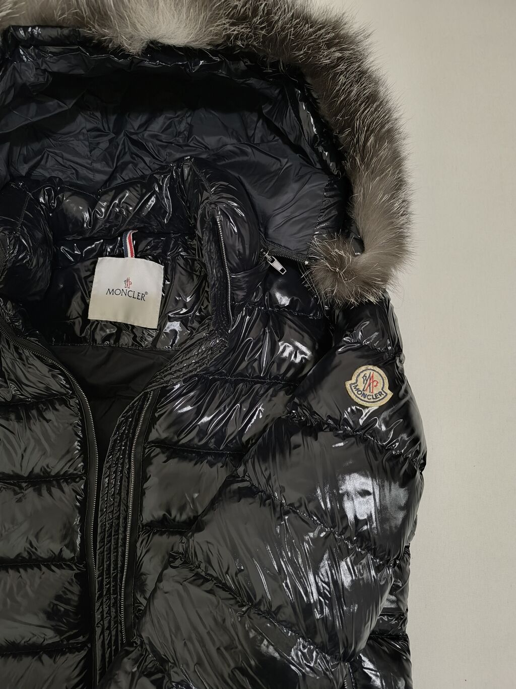 Moncler, L (EU 40), Jednobojni, Sa postavom