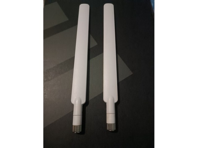 2 x Antenica za 4G ruter Huawei B593 SMA konektor