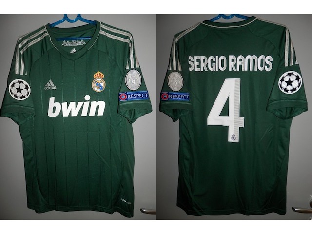 Real Madrid dres 2012-13 Sergio Ramos 4