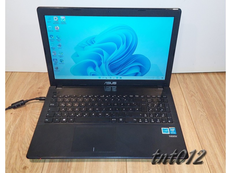 == ASUS F551M / Pentium N3540 / 320Gb/ 4Gb/ 15,6 LED ==