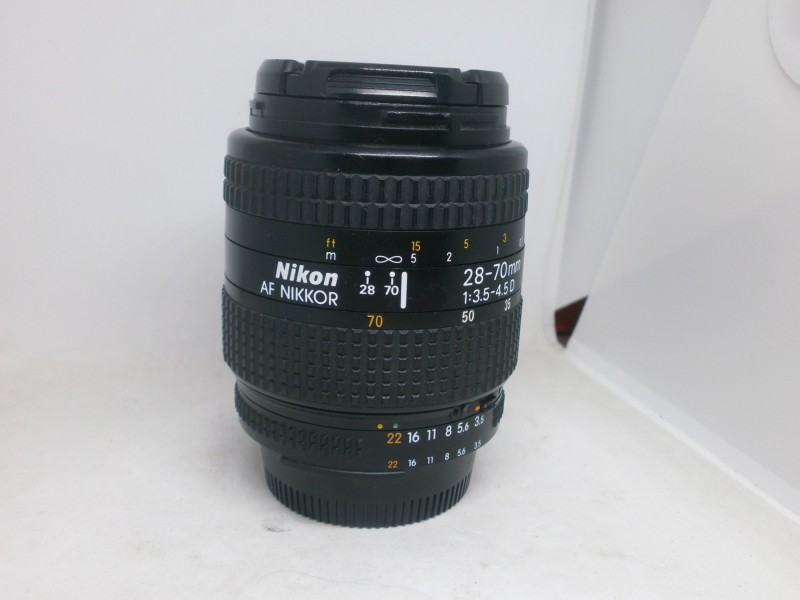 Nikon AF Nikkor 28-70mm f/3.5-4.5 D