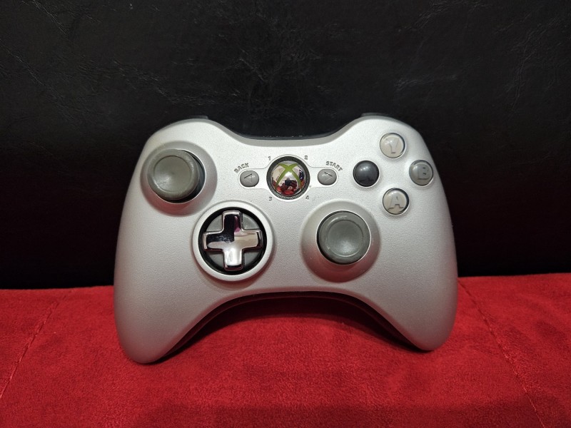 Gamepad / Xbox 360 bežični sivi