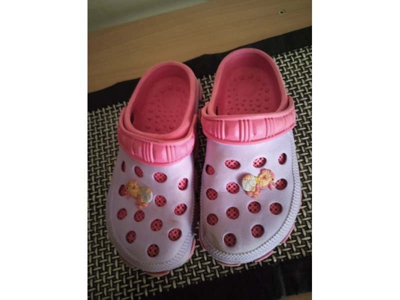 PAPUCE CROCS