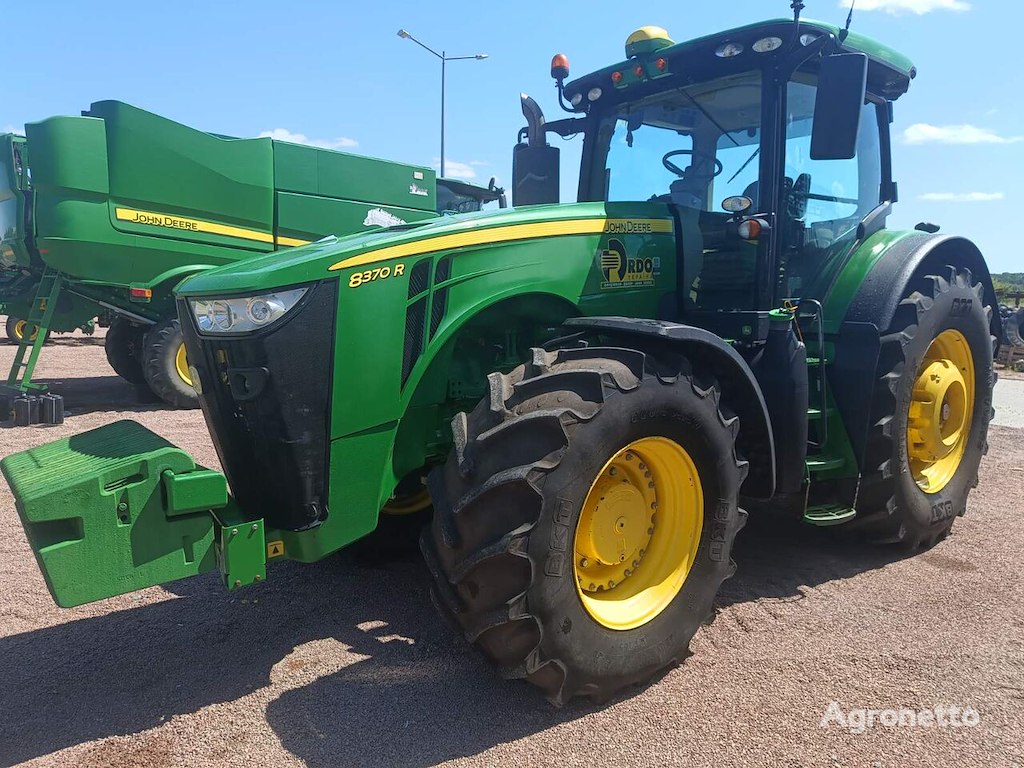 John Deere 8370 R traktor točkaš