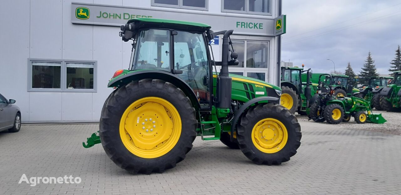 Novi John Deere 5100M traktor točkaš