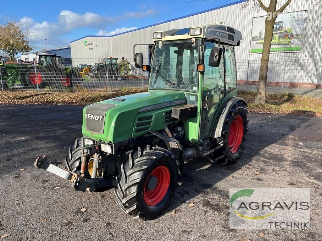 Fendt FARMER 208 VA traktor točkaš