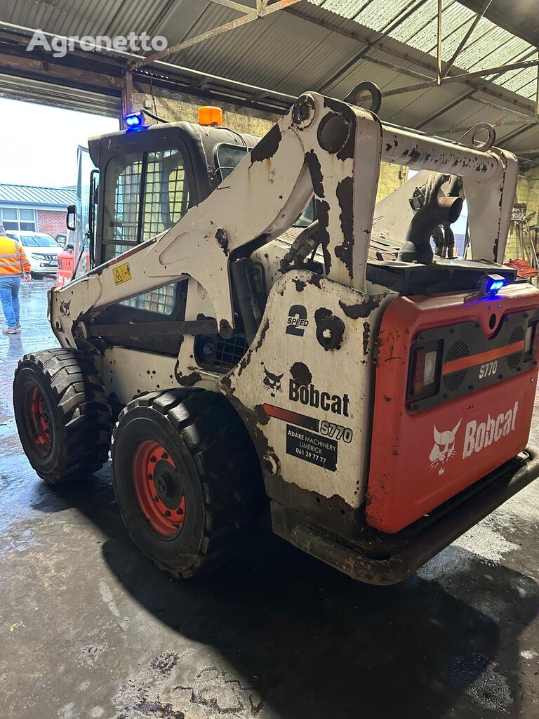 Bobcat S770 šumarski traktor