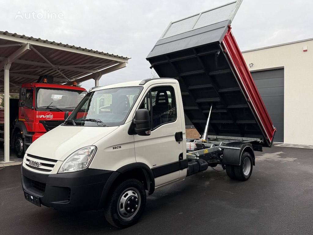 IVECO DAILY 35C15 3.0 SKLÁPAČ VYKLÁPAČ TROJSTRANNÝ do 3.5t KIPPER < 3. kamion kiper < 3.5t