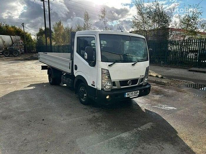 Nissan NT400 Cabstar 4x2 MWB 3.5T Dropside Flatbed kamion s ravnom platformom < 3.5t