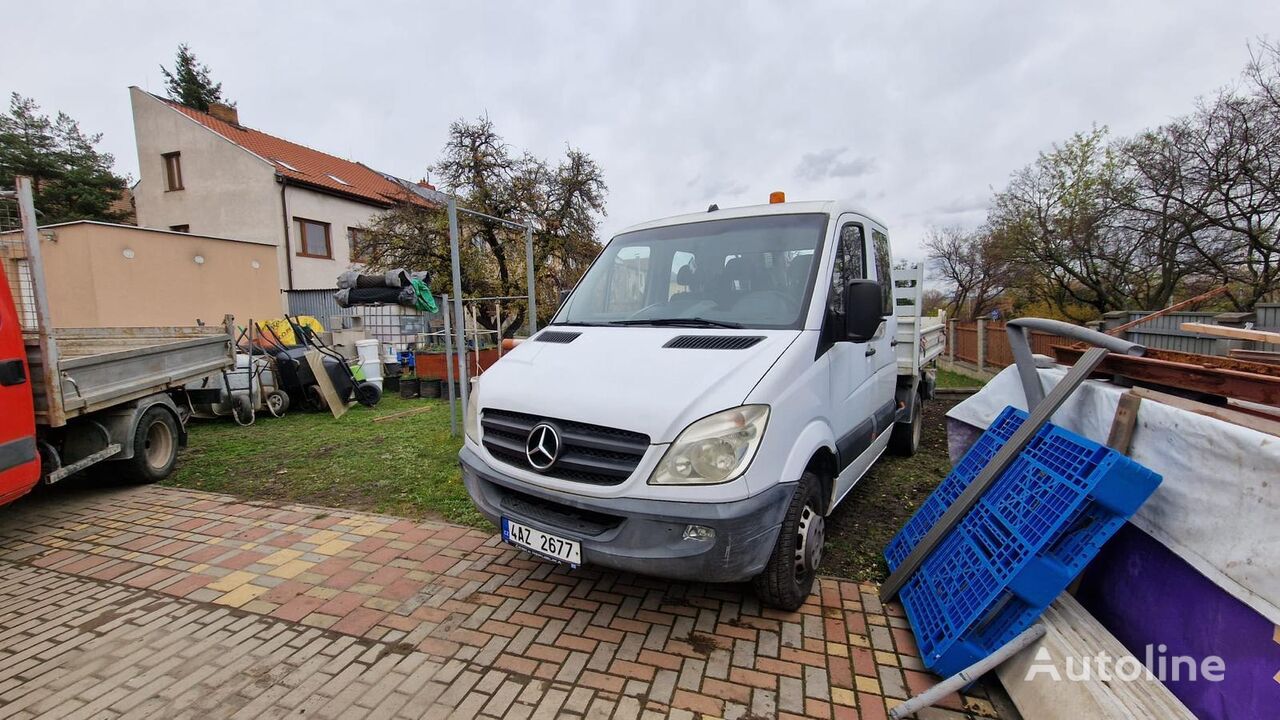 Mercedes-Benz kamion s ravnom platformom < 3.5t