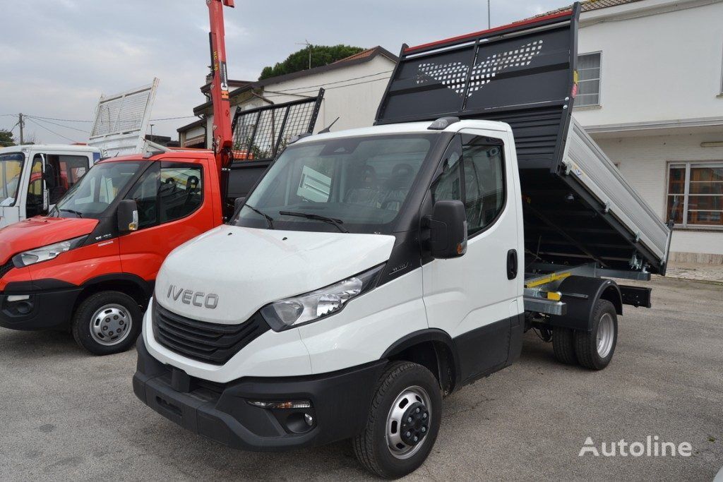 Novi IVECO 35C14 2.3 RIBALT.TRILATERALE MY2024 P.CONSEGNA kiper