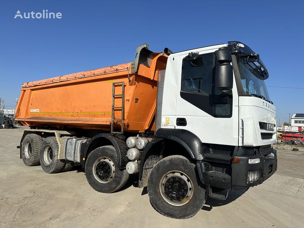 IVECO Trakker 450 kiper