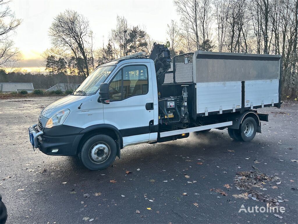 Prodaje se IVECO DAILY 70C17A/P EEV kamion s ravnom platformom na aukciji