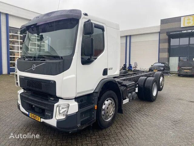 Volvo FE 320 6x2 chassis cabine, automaat, geschikt voor 6 mtr opbouw, kamion šasija