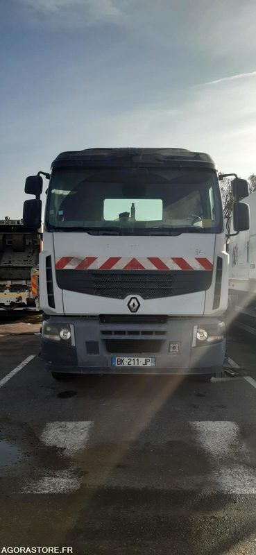 Prodaje se Renault PREMIUM rol kiper sa kukom na aukciji