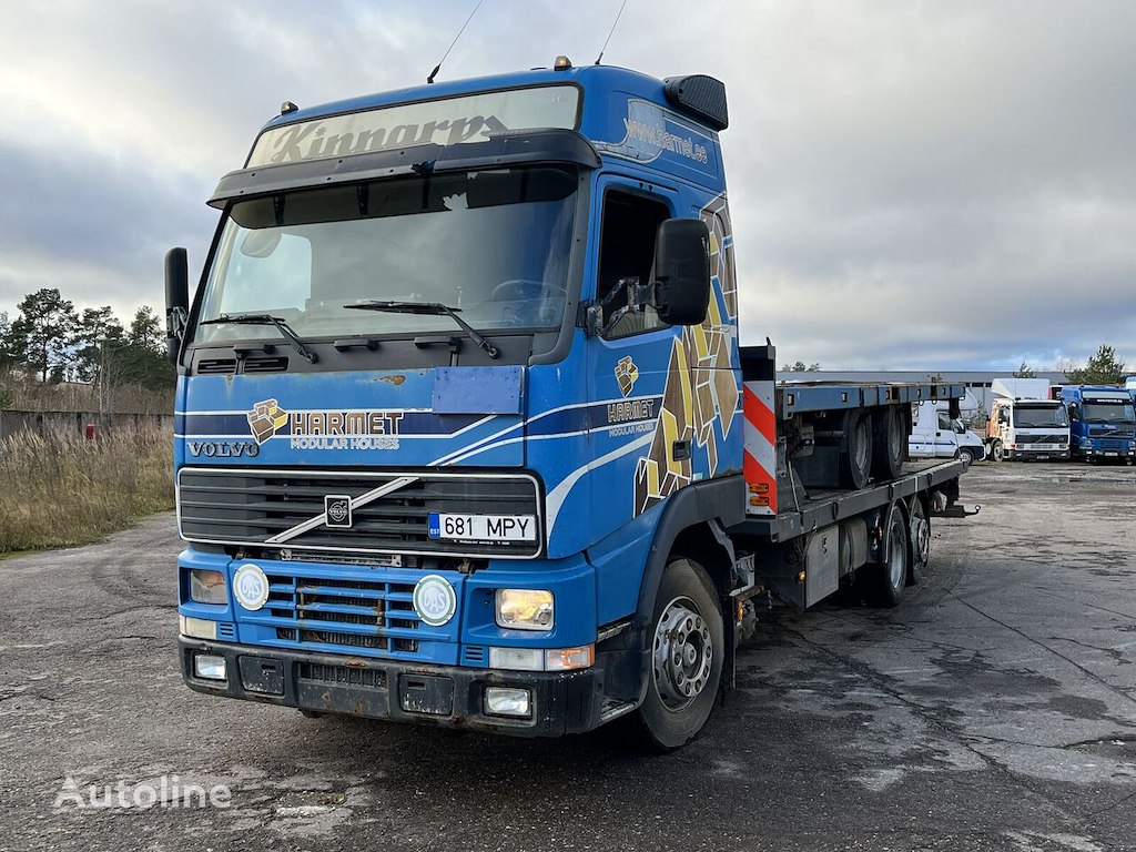 Prodaje se Volvo FH12 kamion platforme na aukciji