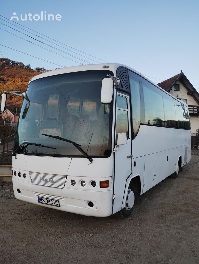 MAN 10.220 FDCL Ferqoui prigradski autobus