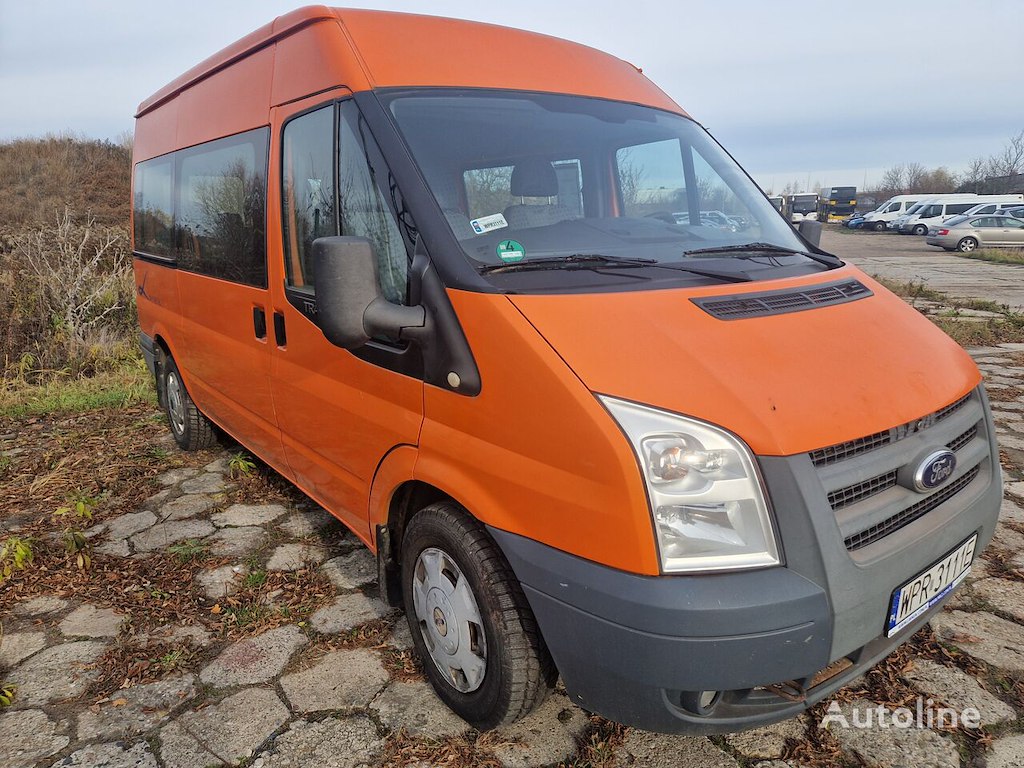 Ford Transit putnički minibus