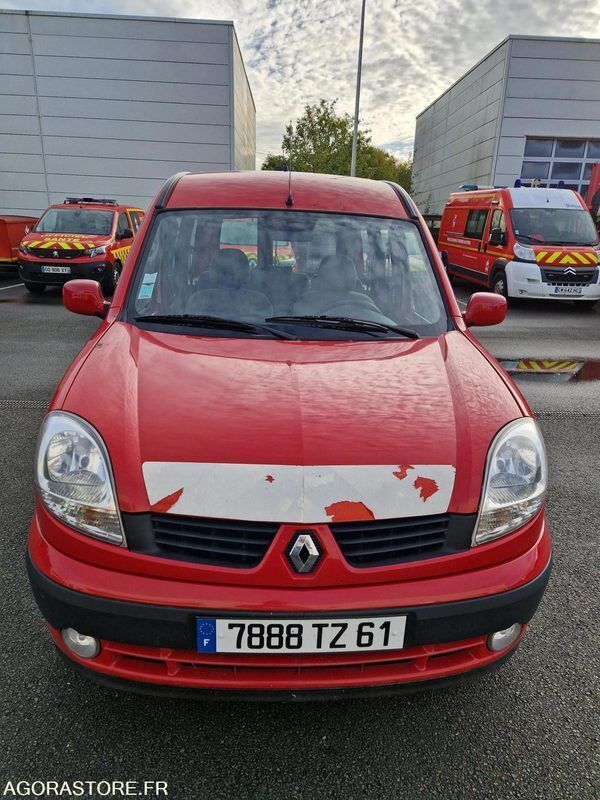 Prodaje se Renault KANGOO minivan na aukciji