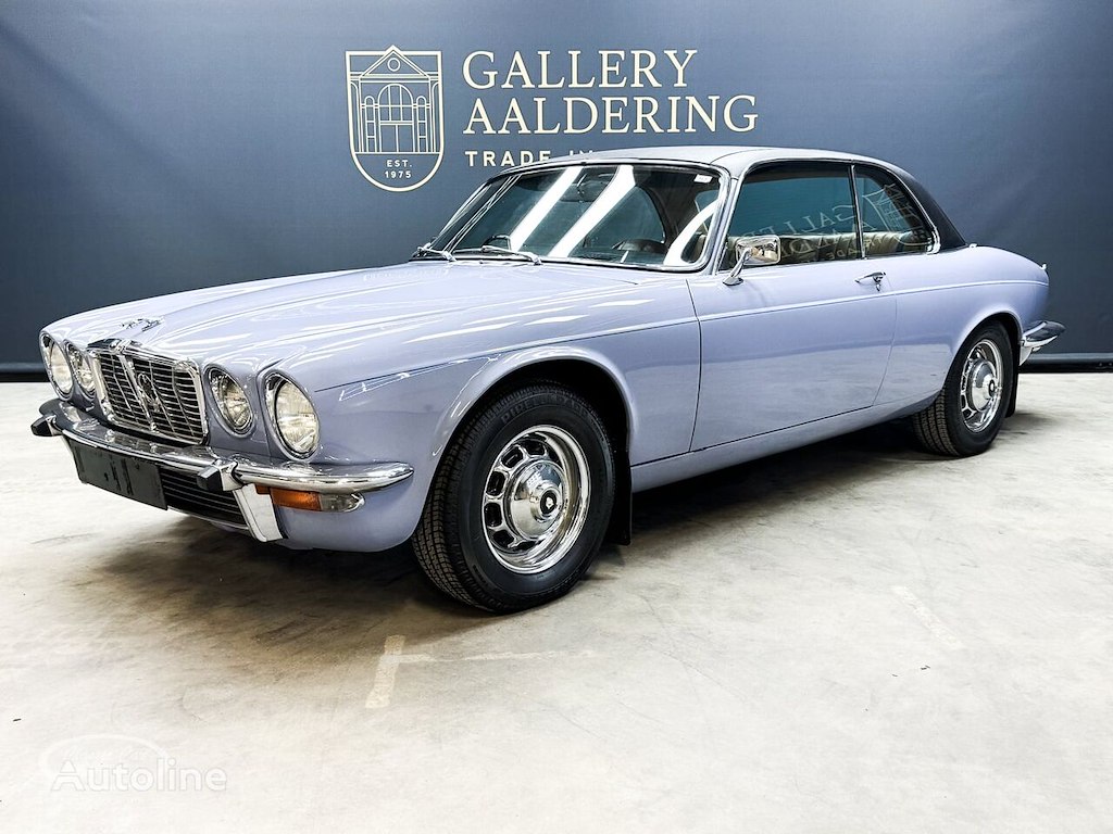 Prodaje se Jaguar XJ-6 sedan na aukciji