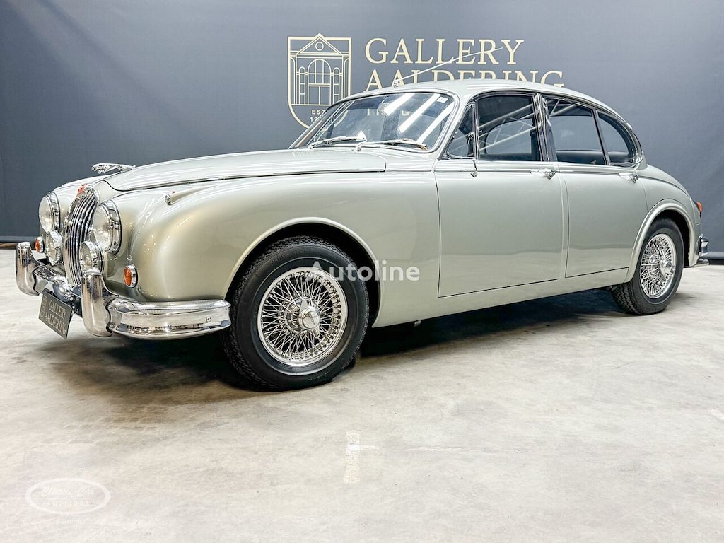 Prodaje se Jaguar MK II sedan na aukciji