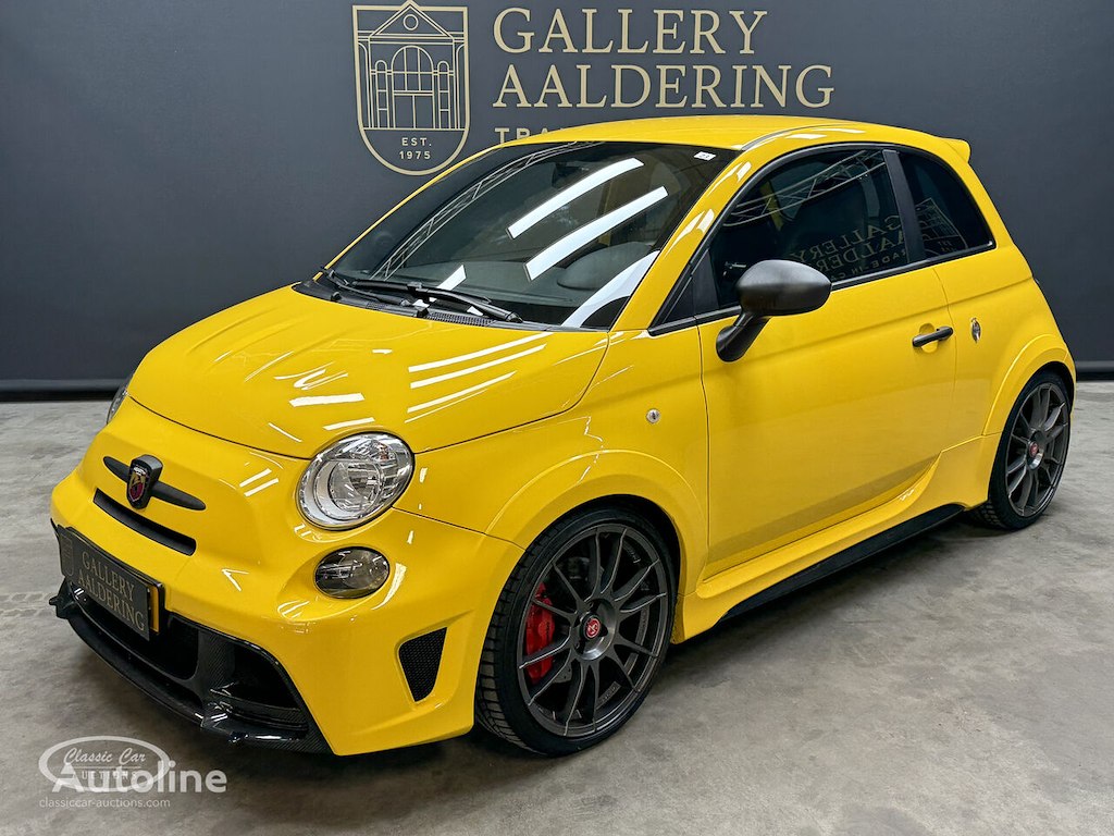 Prodaje se FIAT Abarth 695 hečbek na aukciji