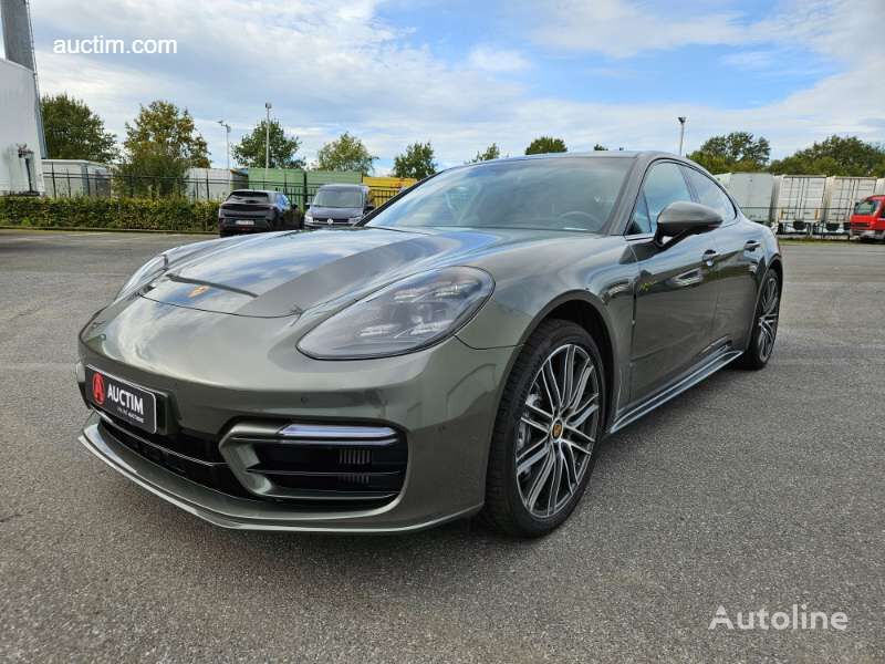 Prodaje se Porsche Panamera 4 PHEV Platinum Edition kupe na aukciji