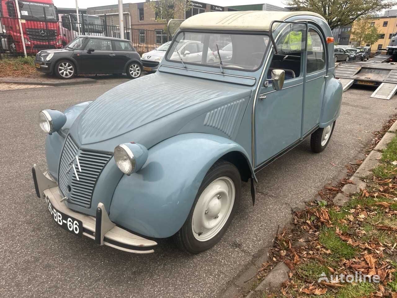 Prodaje se Citroen 2CV hečbek na aukciji