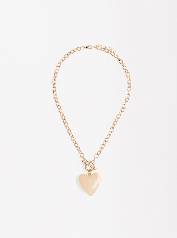 Short necklace with heart pendant