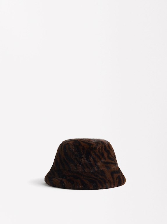 Faux fur bucket hat