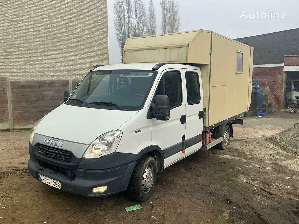 Prodaje se IVECO Daily kuću na točkovima na aukciji