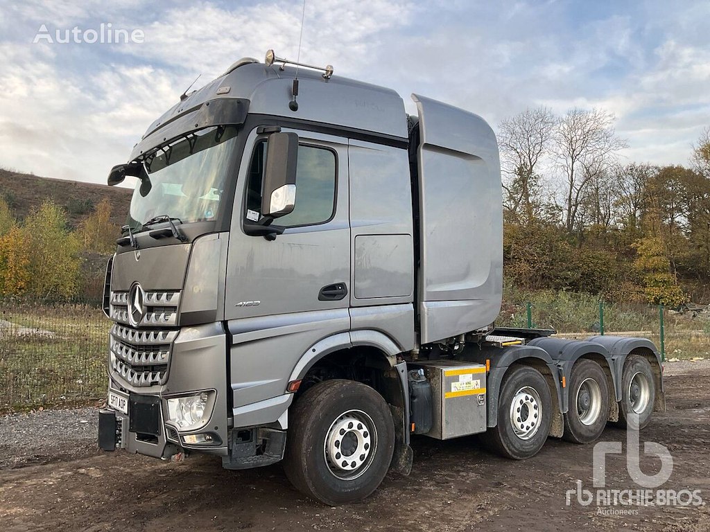 Prodaje se Mercedes-Benz ACTROS 4153 8x4 tegljač na aukciji