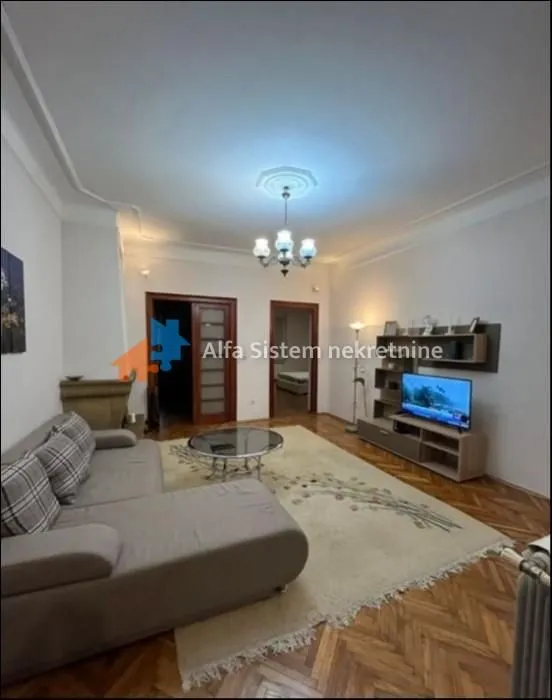 Izdavanje, trosoban stan, 120m2, Stari Grad, Beograd