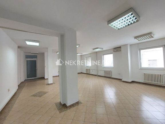 Kancelarije Posl. apartmani za IT ID 13367-1