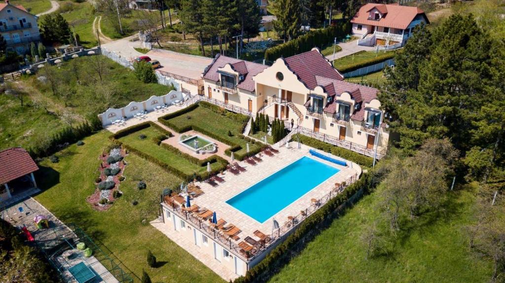 Privatna plaža
Sunčani Breg Apartments Vrdnik