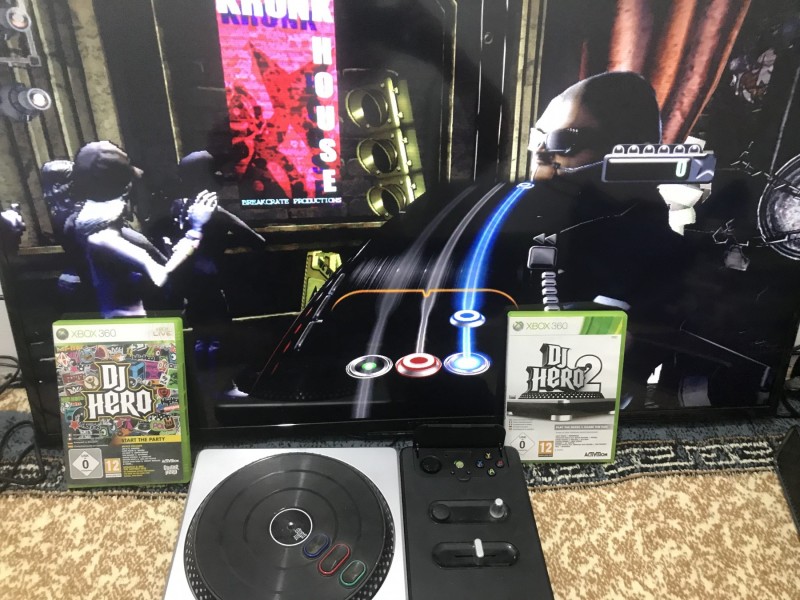 dj hero 1 i 2 plus mikseta za xbox 360