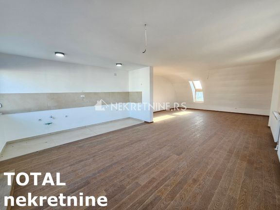 NOVI SAD, 379600€