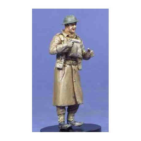 Resicast 355630 British WWII Soldier in Great Coat BEF “Thumbs Up”