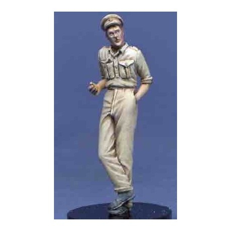 Resicast 355634 British WWII Officer “Leaning” (North Africa 1941)