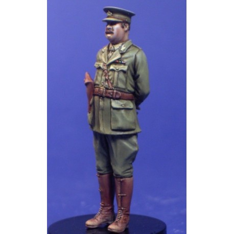 Resicast 355664 British WWI Lieutenant at Ease