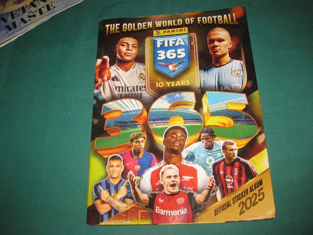 Album FIFA 365 The Golden World of football 2025.