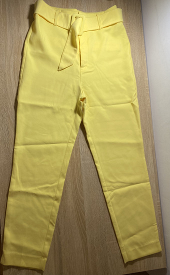 Bershka pantalone