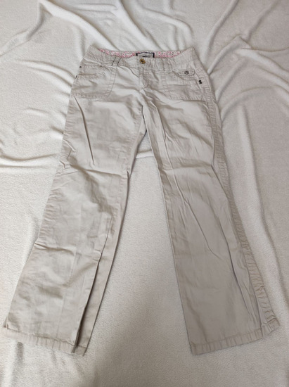 Zenske pantalone/farmerice