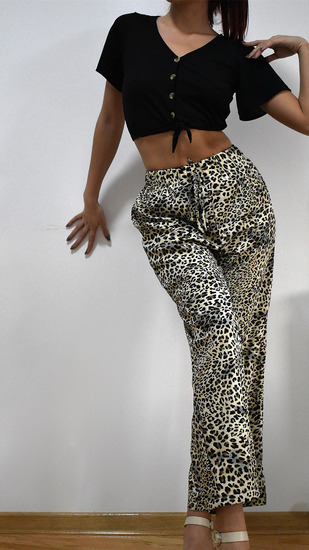 Široke pantalone na gepard/leopard print